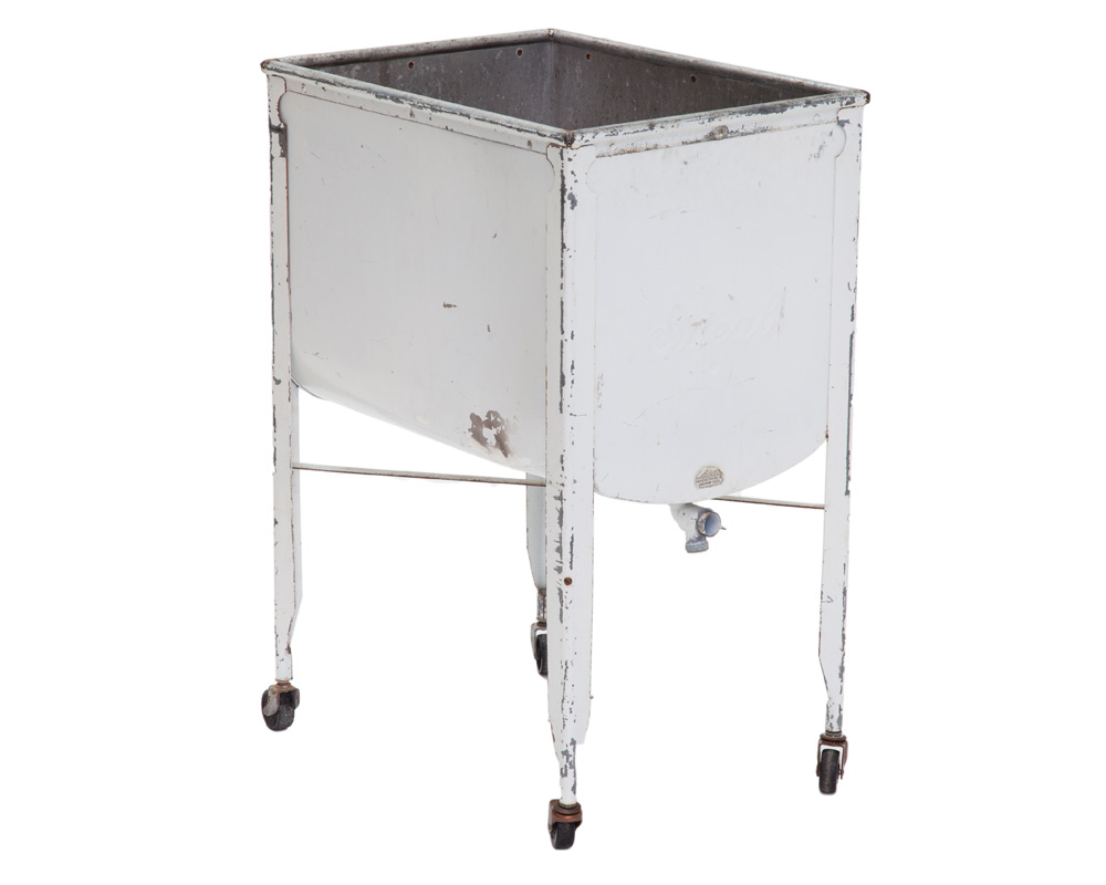 Max Beverage Tub - Violet Vintage Rentals