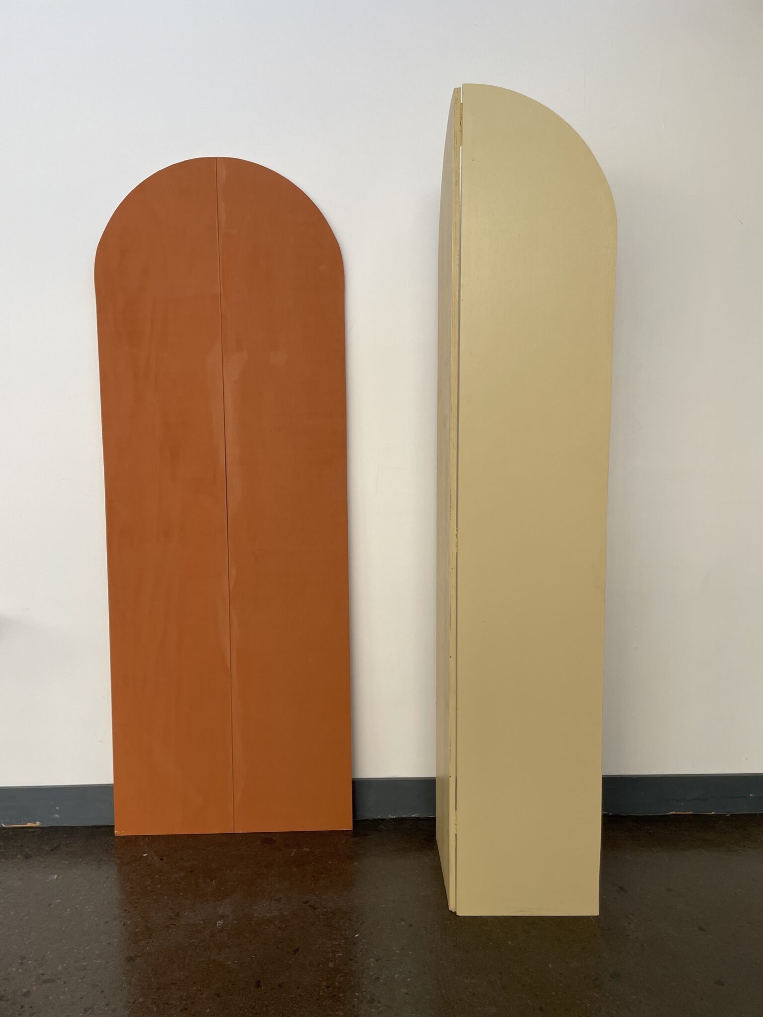 Everdeen Solid Arch Backdrop - Violet Vintage Rentals